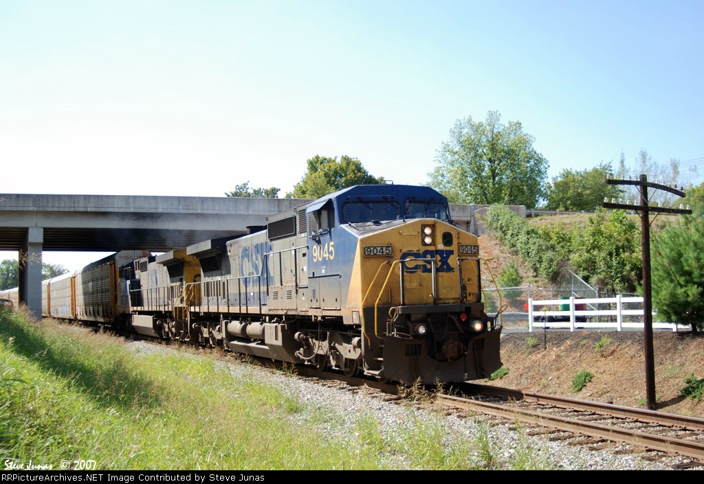 CSX 9045,9006 Q210